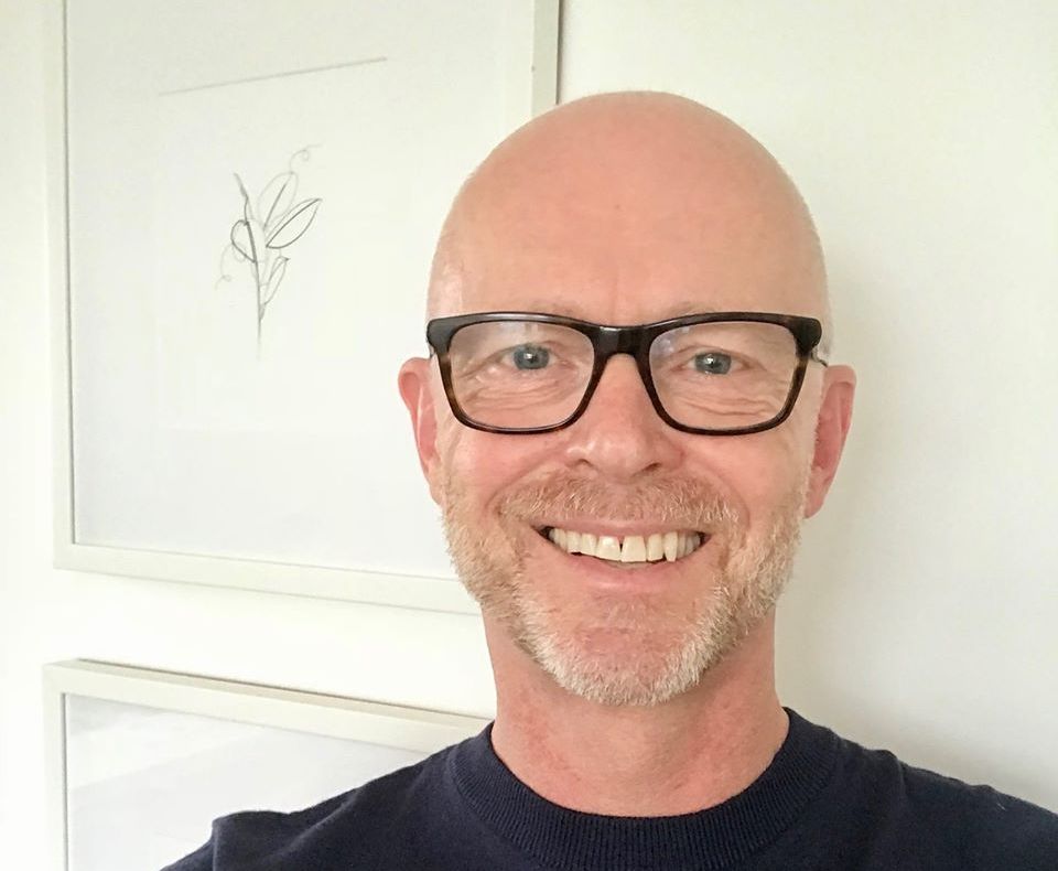 Adam Regester – focus on bold colours, architecture and famous faces